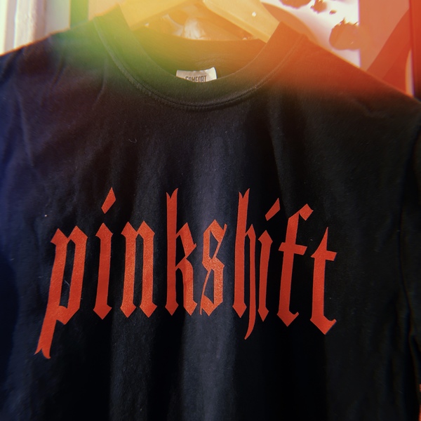 Logo Tee - Pinkshift